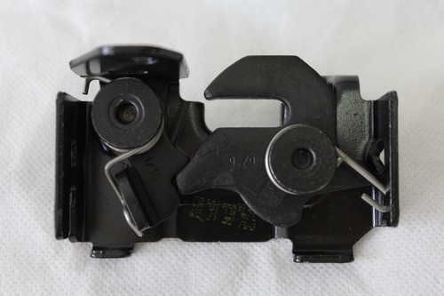 NEW Genuine Mercedes C-Class E-Class ML CLS Bonnet Hood Lock ...