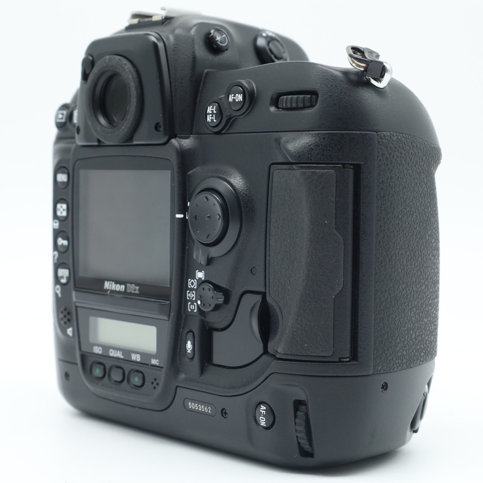 Nikon D2x 12.4MP Digital SLR Camera Body(Shutter Count:7504)[ Near Mint ...