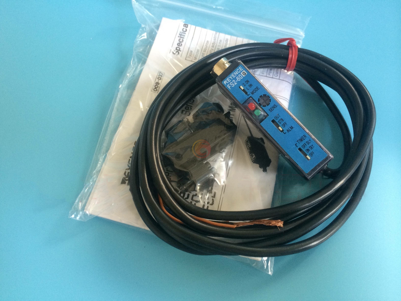 ONE NEW IN BOX KEYENCE FS2-60GV | eBay