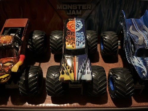 Monster Jam Fire And Ice 5-Pack 2020 Walmart Exclusive Split Grave ...