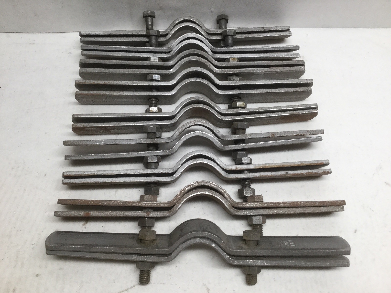 Anvil International 261 1 1/4” Steel Pipe Riser Clamp (Lot of 9) | eBay