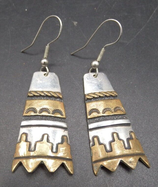 Sterling Navajo Native American Feather Dangle Earrin… - Gem
