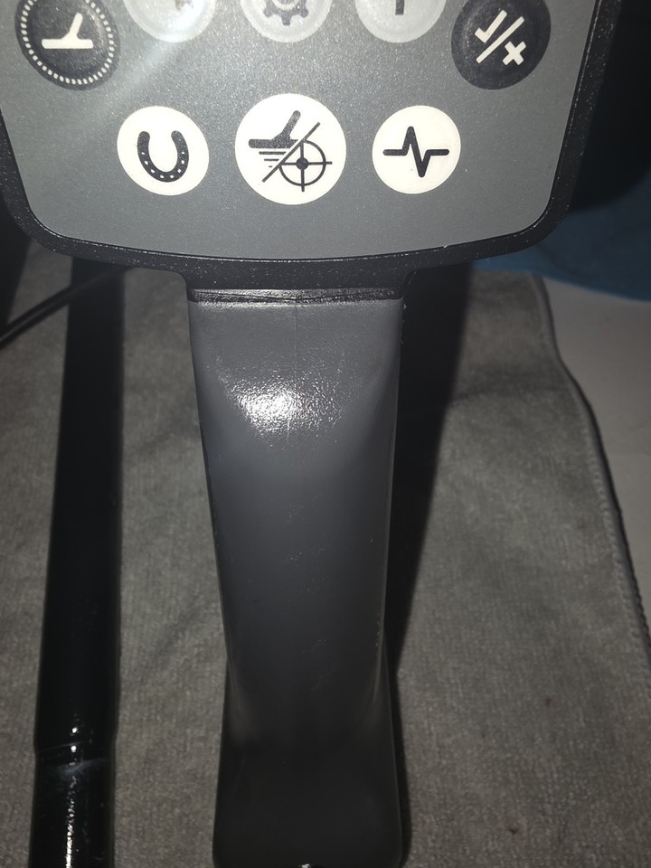 Minelab Equinox 800 With Wireless WMO8 Module and Equinox Manual Hand ...