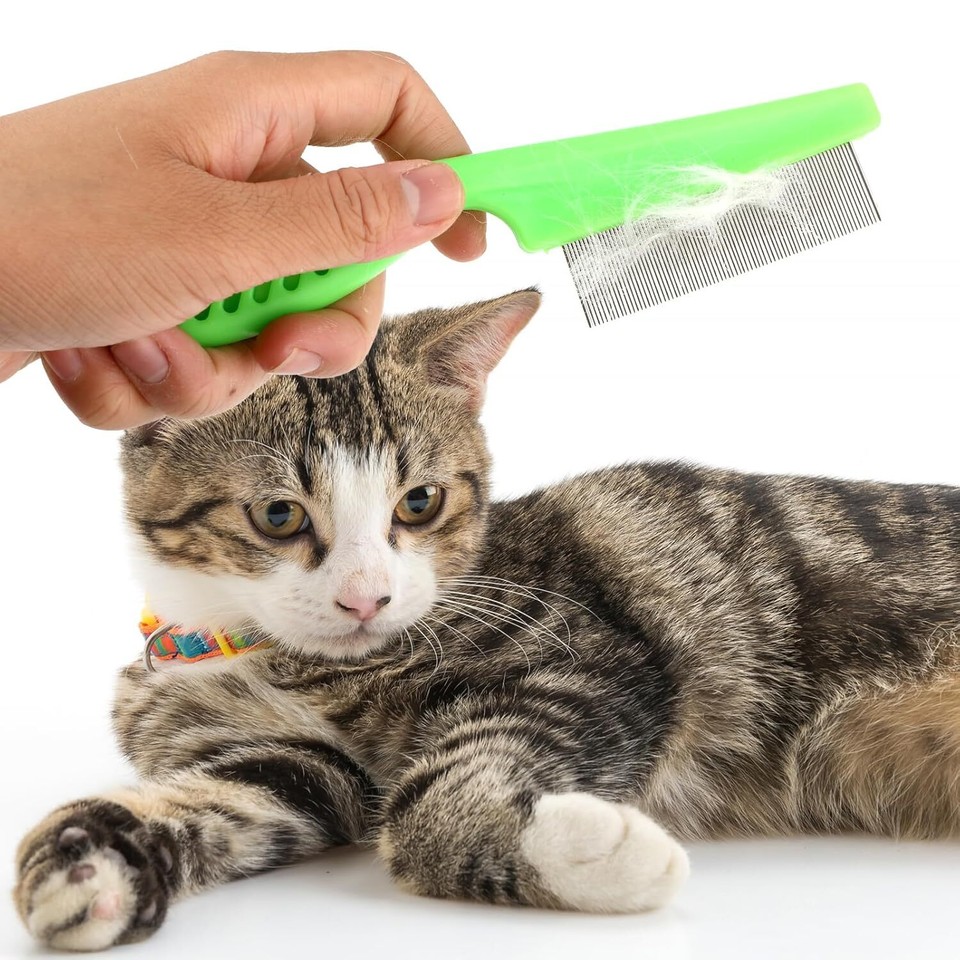 Flea Comb with Rubber Handle, Flea and Tick Comb for Dogs & Cats, Fine ...