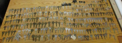 Vintage & Contemporary Lot of 287 Keys GM Ford Corbin ILCO HMP Hurd ...