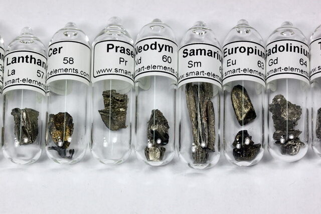 Luxury Rare Earth Metals Set of 16 Elements sealed in ampoules incl ...