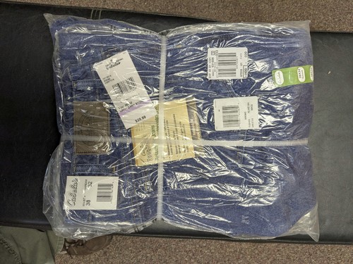 Brand new Cabela's relaxed fit Roughneck men's blue jeans 38x32 package ...