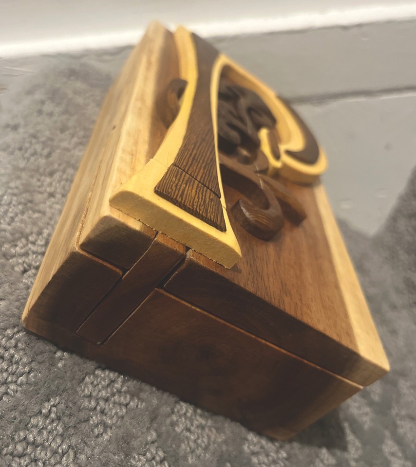 2- NEW *CARVER DANS* Wooden Box Puzzle Hand Carved Hidden Peg ...