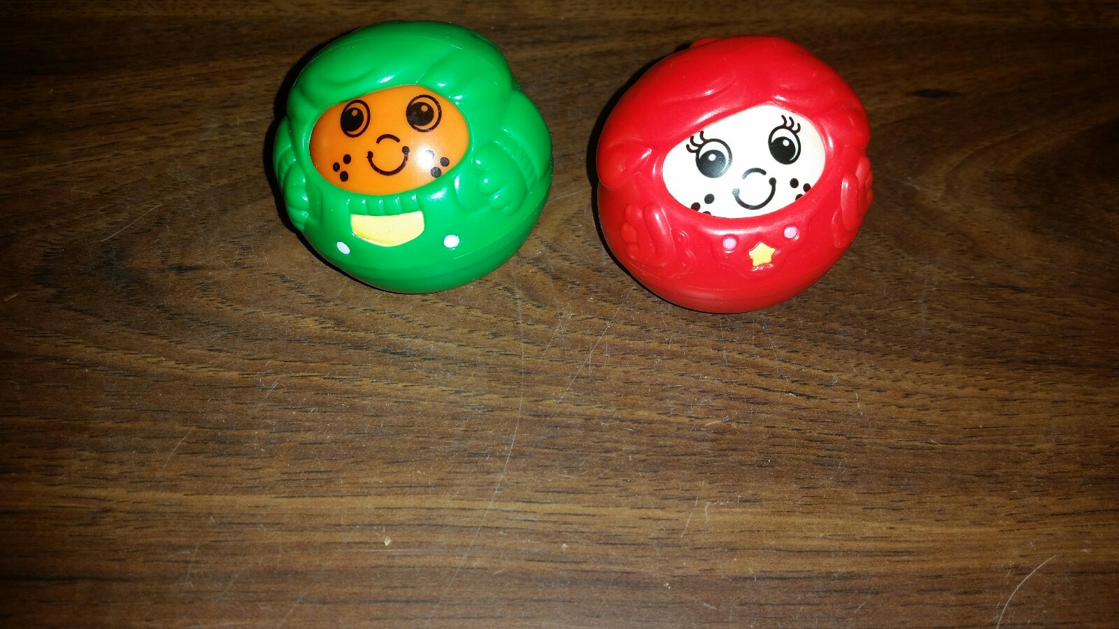 2 VINTAGE 1994 FISHER PRICE ROLL AROUND BALLS ONE RED & ONE GREEN | eBay