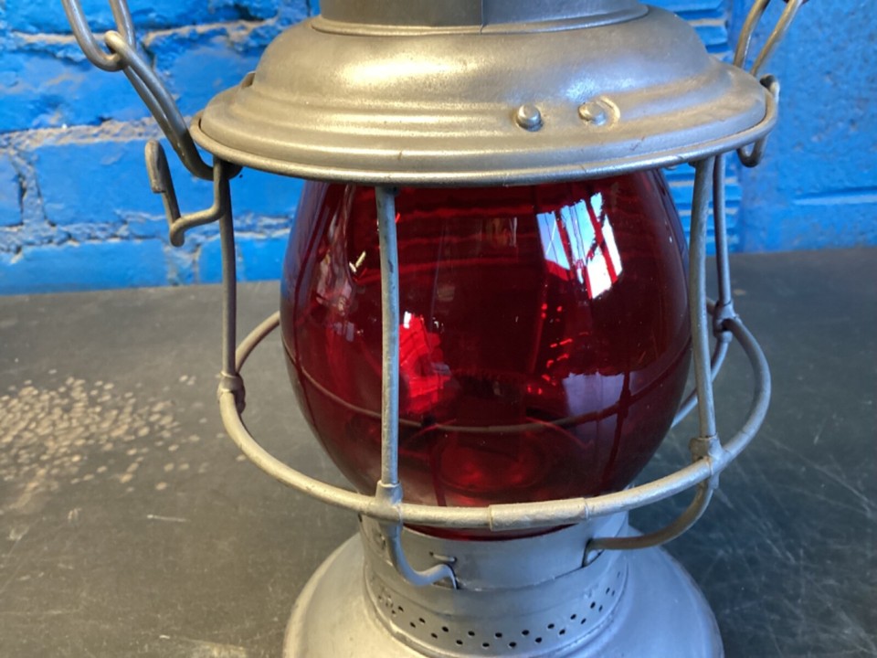 NICE VINTAGE ADLAKE SANTA FE BELLBOTTOM RAILROAD LANTERN W/RED UNMARKED ...