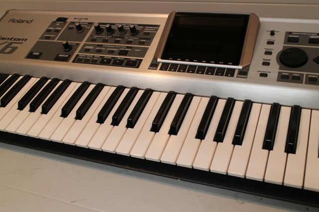 Roland Fantom-X6 61-Key Synthesizer Workstation Keyboard for sale ...