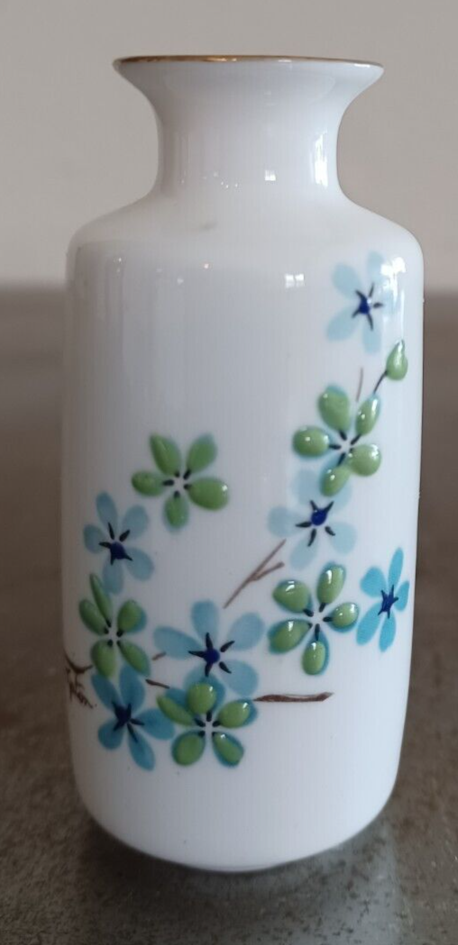 Caverswall England Fine Bone China Vase Signed By Artist W.R. Tipton 2. ...