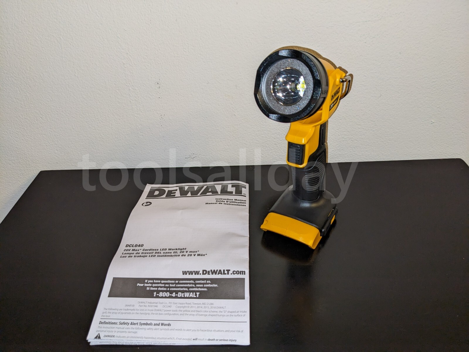 DEWALT DCL040 20V MAX LED Flashlight for sale online | eBay
