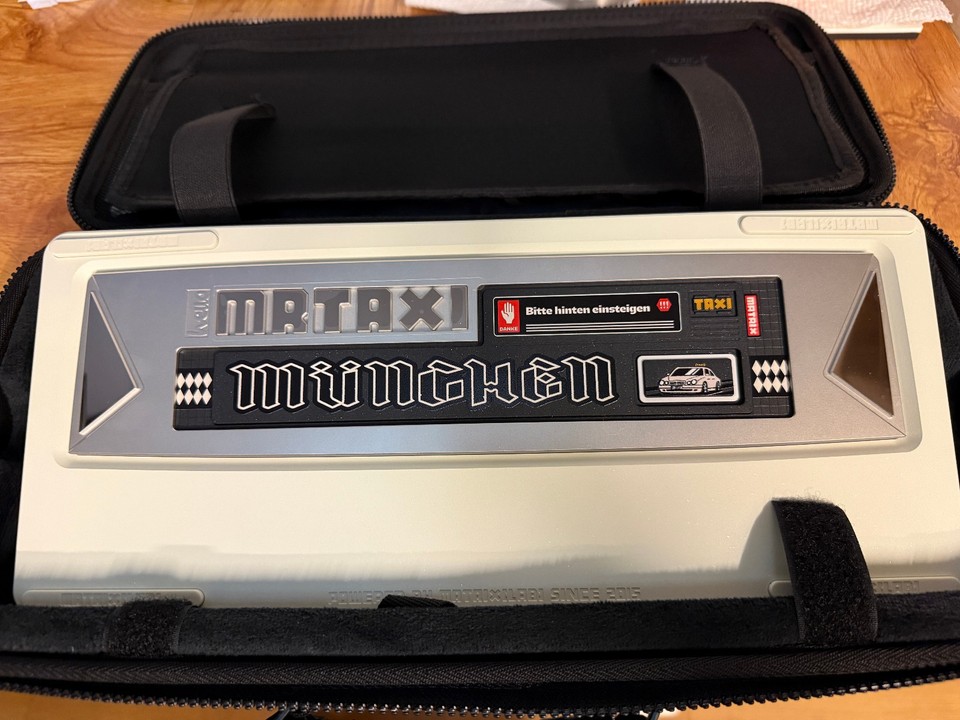 Matrix Lab - Mr. Taxi Munich - Creamy White with KBD8X MKIII Carry Case ...