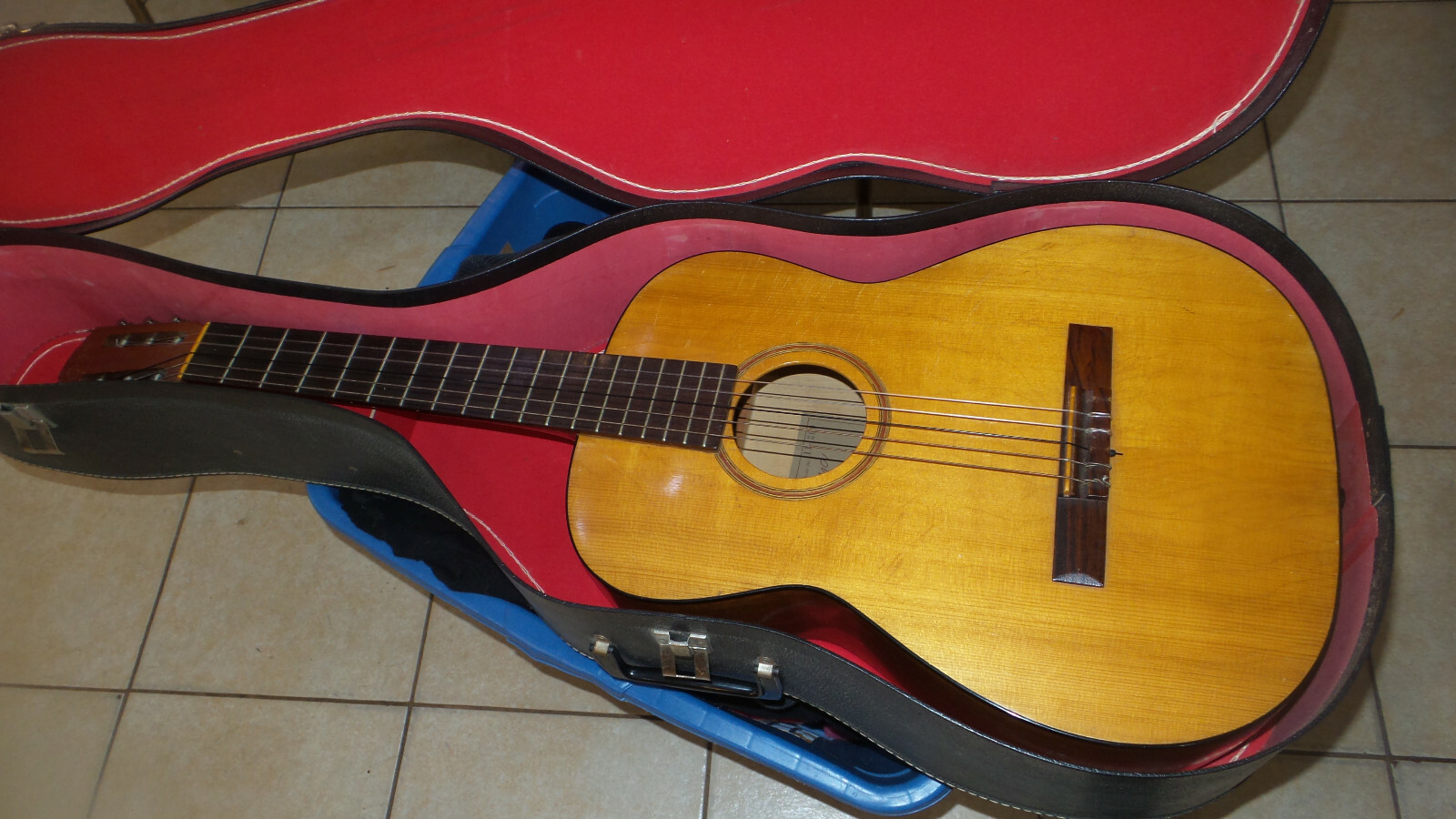 Goya Guitar Catalogs >> Vintage Guitar and Bass