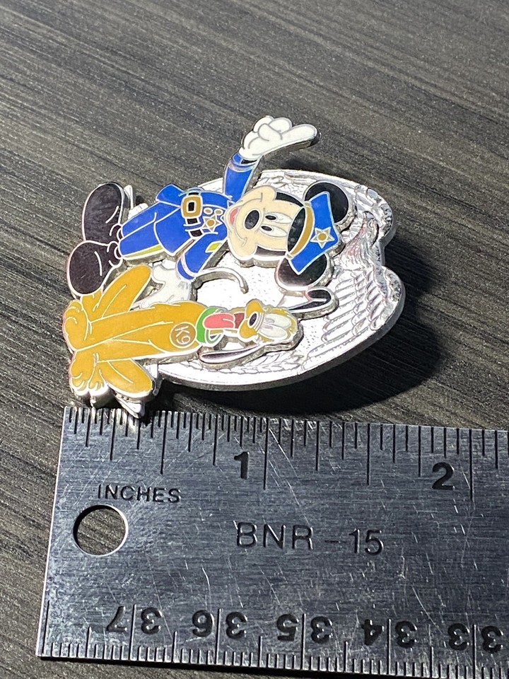 Disney Police Man Dog 2008 Trading Pin Mickey Mouse Pluto K9 Shield Cop ...