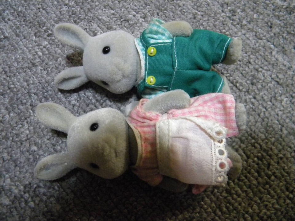 Rare Sylvanian Families Sylvanian Rabbit Rabbit Family (Gray Type ...
