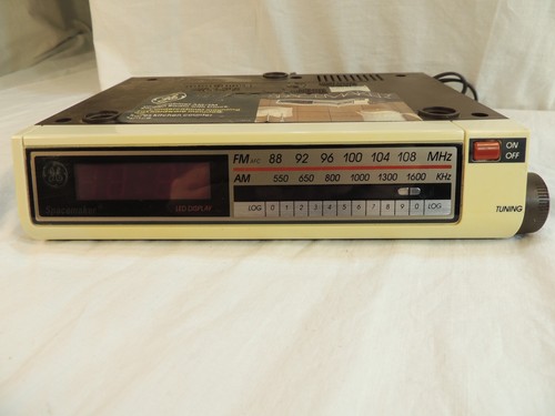 GE Spacemaker Kitchen Am/fm Radio Undercabinet Digital Clock 7-4212 ...