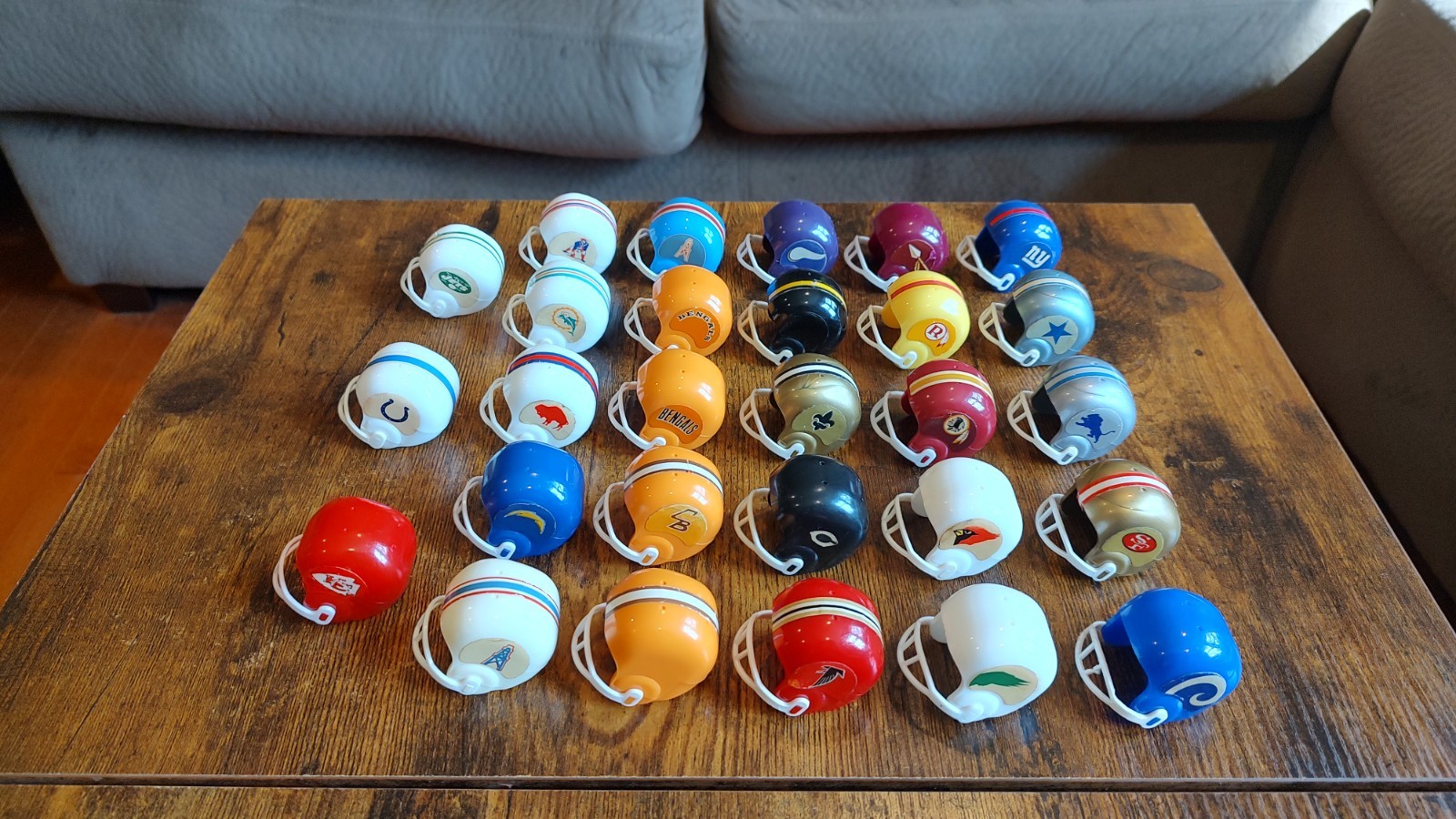 Lot of 28 Vintage 1960-70s NFL/AFL Mini Gumball Football Helmets VG ...