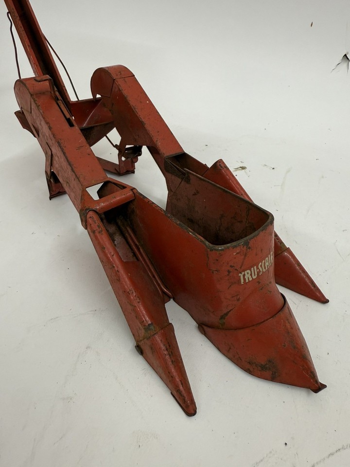 Vintage Tru Scale 2 Row Mounted Corn Picker 1/16 Scale International ...