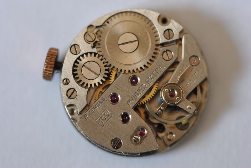 Original PHIGIED EXTRA caliber 109 movement working (ref.1/1844) | eBay
