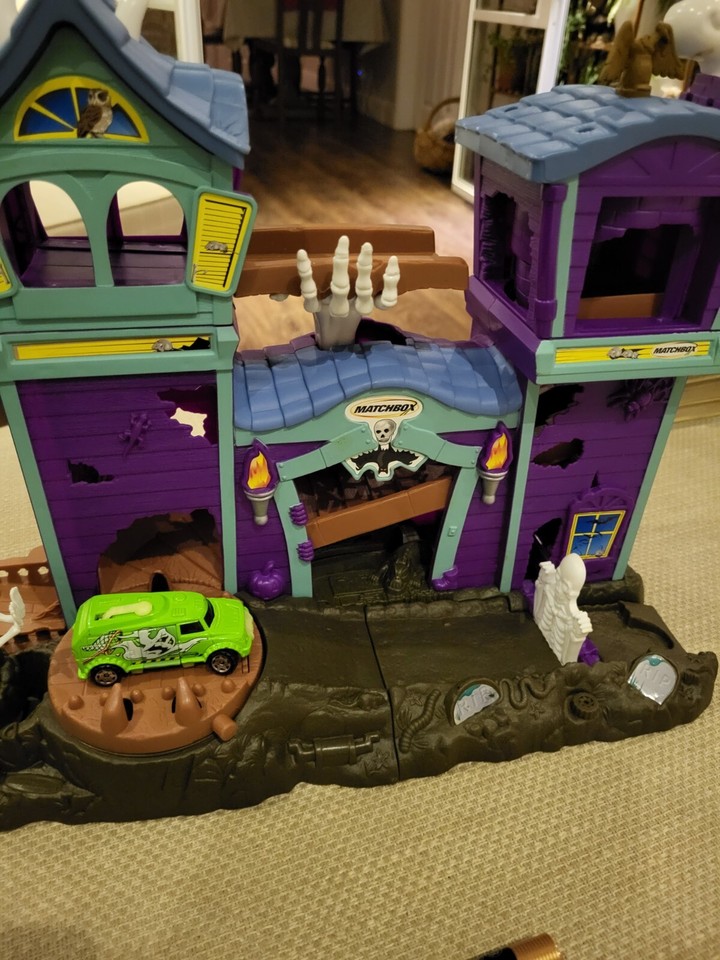 Matchbox Hero City Haunted House playset 2003 | eBay UK