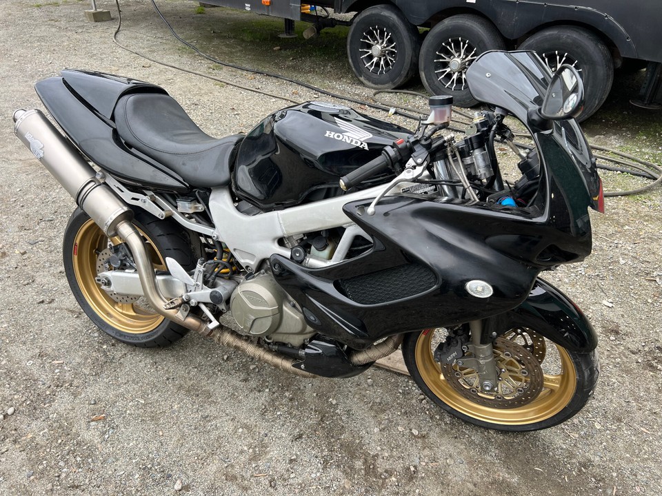 1998-2005 Honda Superhawk VTR1000 VTR 1000 F Complete Engine Motor ...