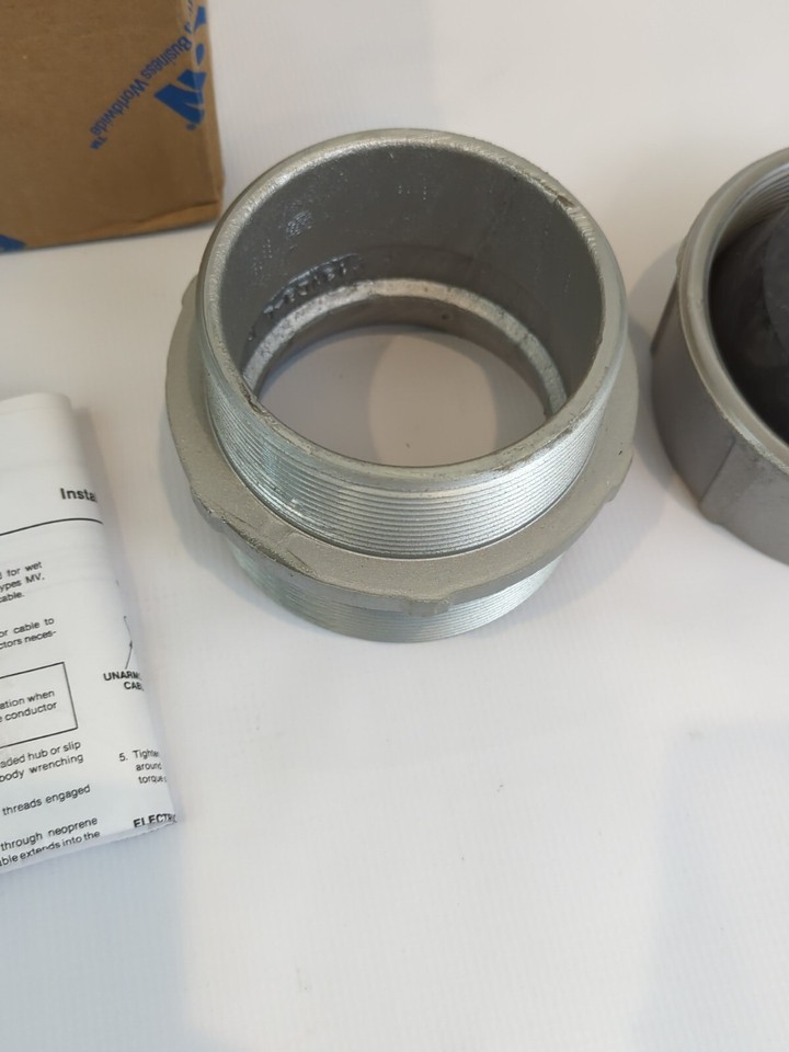 Eaton Crouse-Hinds CGFP1023 4" Armor Cable Fitting Straight Body Male ...