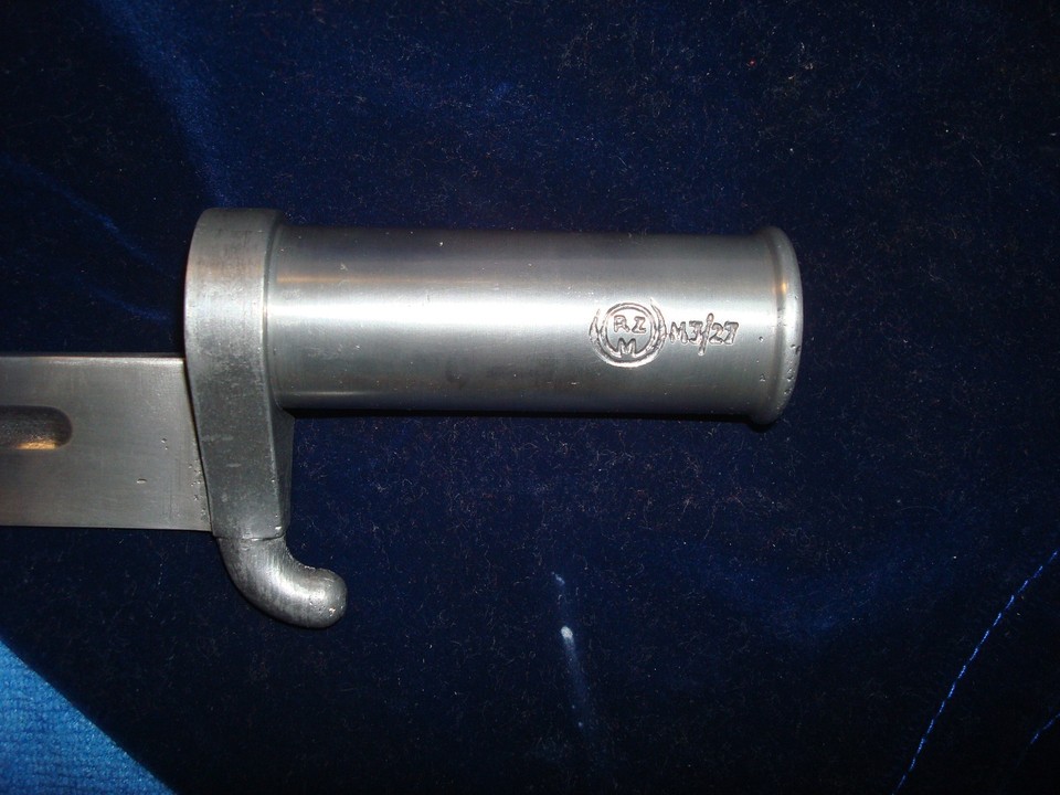 HJ Bayonet Flag Pole Top | eBay