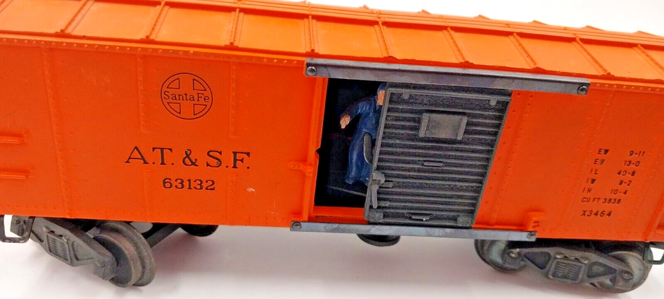 O Scale Trains Lionel 41' Santa Fe ATSF 63132 Box Car W/PERSON INSIDE ...