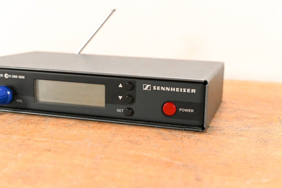 Sennheiser ew 300 IEM Wireless IEM System 518-550 MHz (NO POWER SUPPLY ...