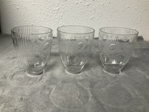 Lot Of 3 Vintage Cut Glass Daisy Flower Gas Light Lamp Shade 2" Fitter ...