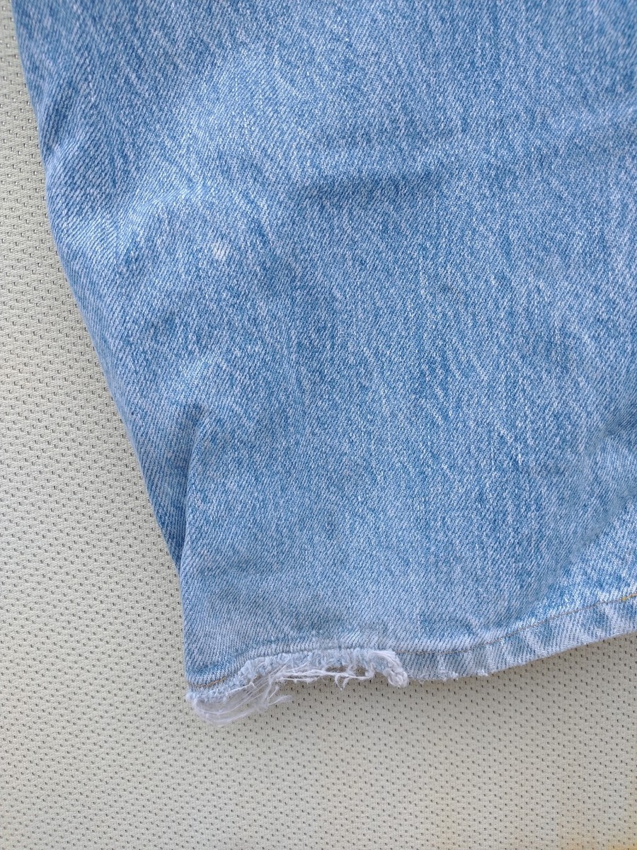 Vintage Made In USA Levi's 501xx 44x32 Faded Blue Jeans Vintage Made In USA Levi's 501xx 44x32 Faded Blue Jeans