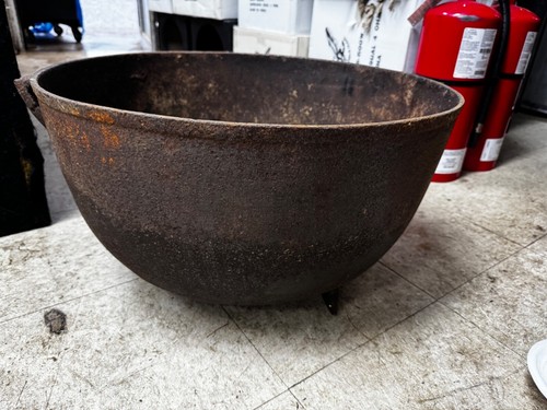 Large Cast Iron Cauldron Antique 12" deep x 25" wide Witches Pot 3 ...