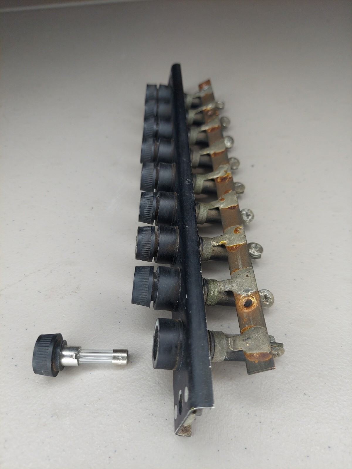 Cessna 182 Skylane Fuse Holder Retainer Buss Assembly & Fuses | eBay