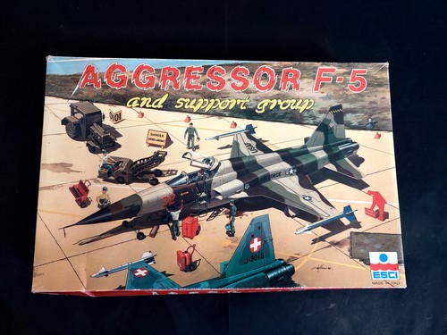 ESCI Aggressor F-5 and Support Group 1/48 Scale Model Kit Italy Open ...