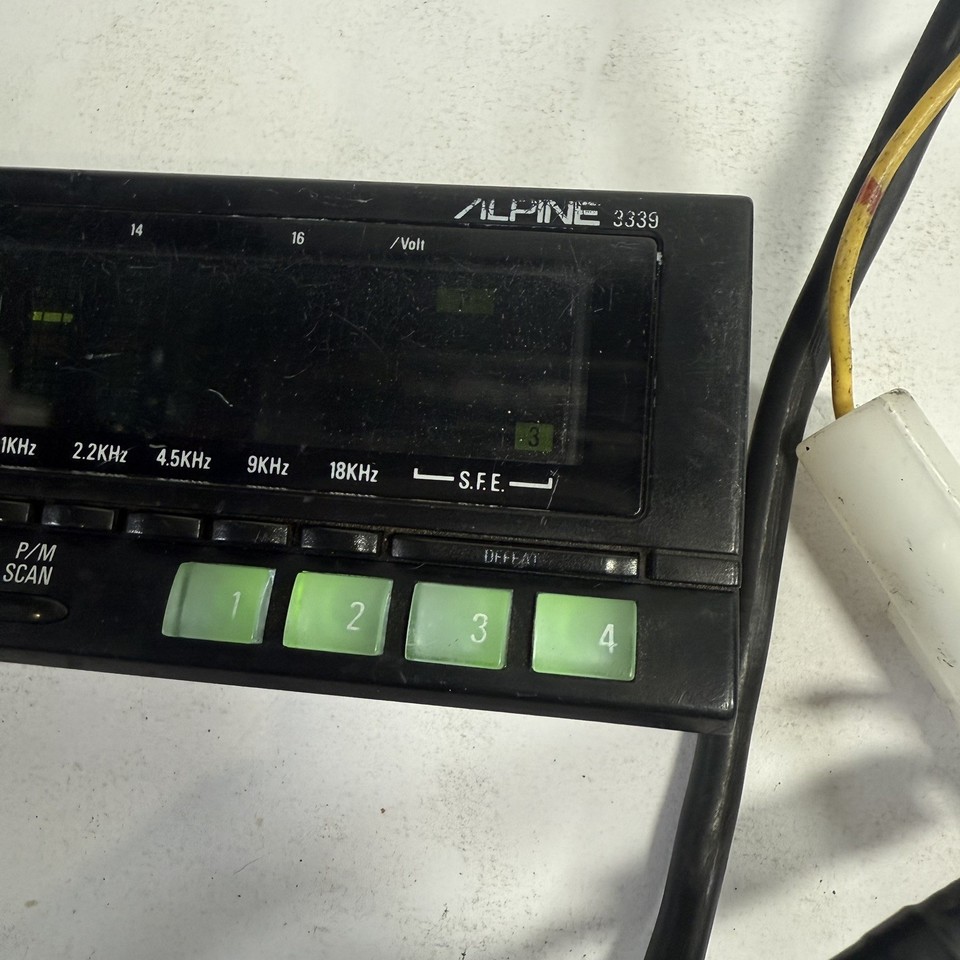 (FOR PARTS REPAIR) Alpine 3339 Graphic Equalizer Spectrum Analyzer Old ...
