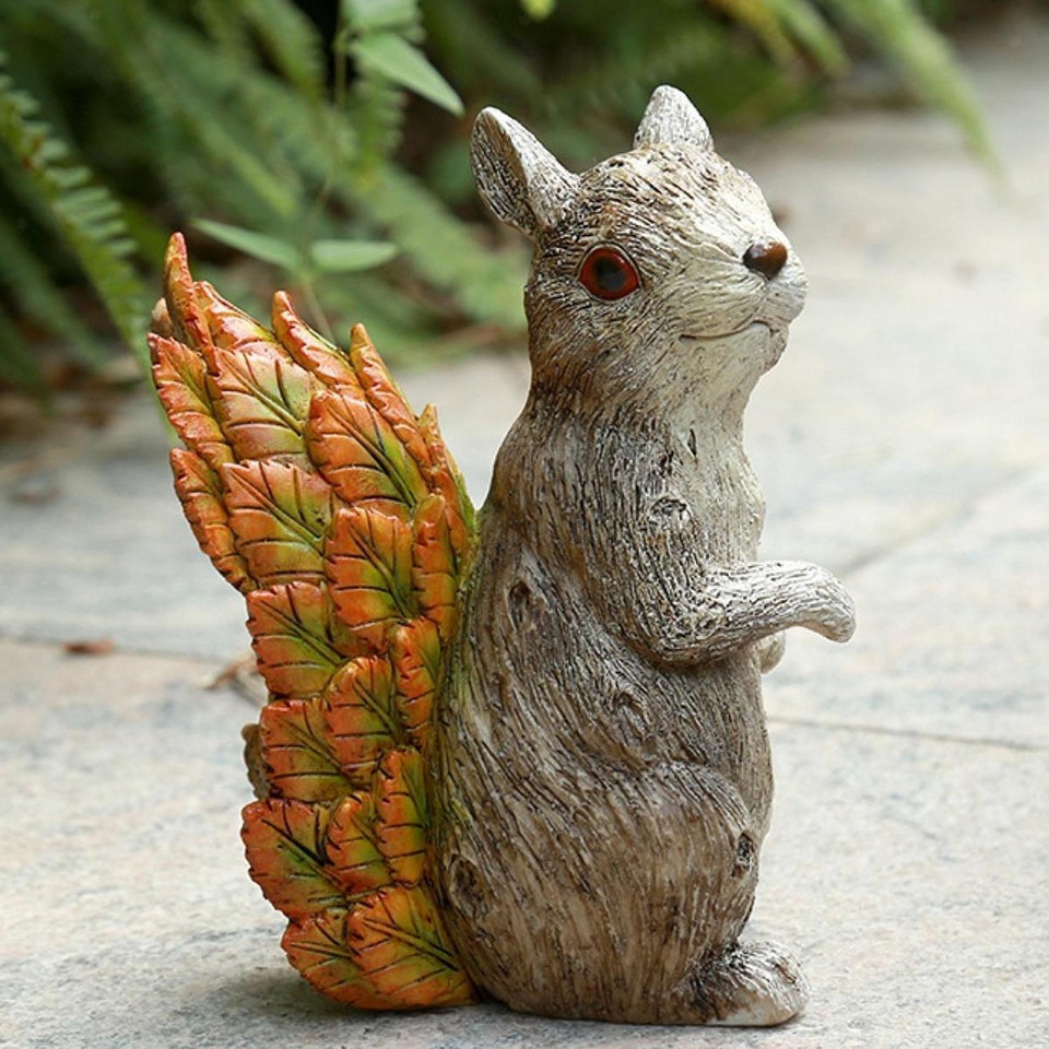 Squirrel Garden Statue Weatherproof Squirrel Figurine for Park Patio ...