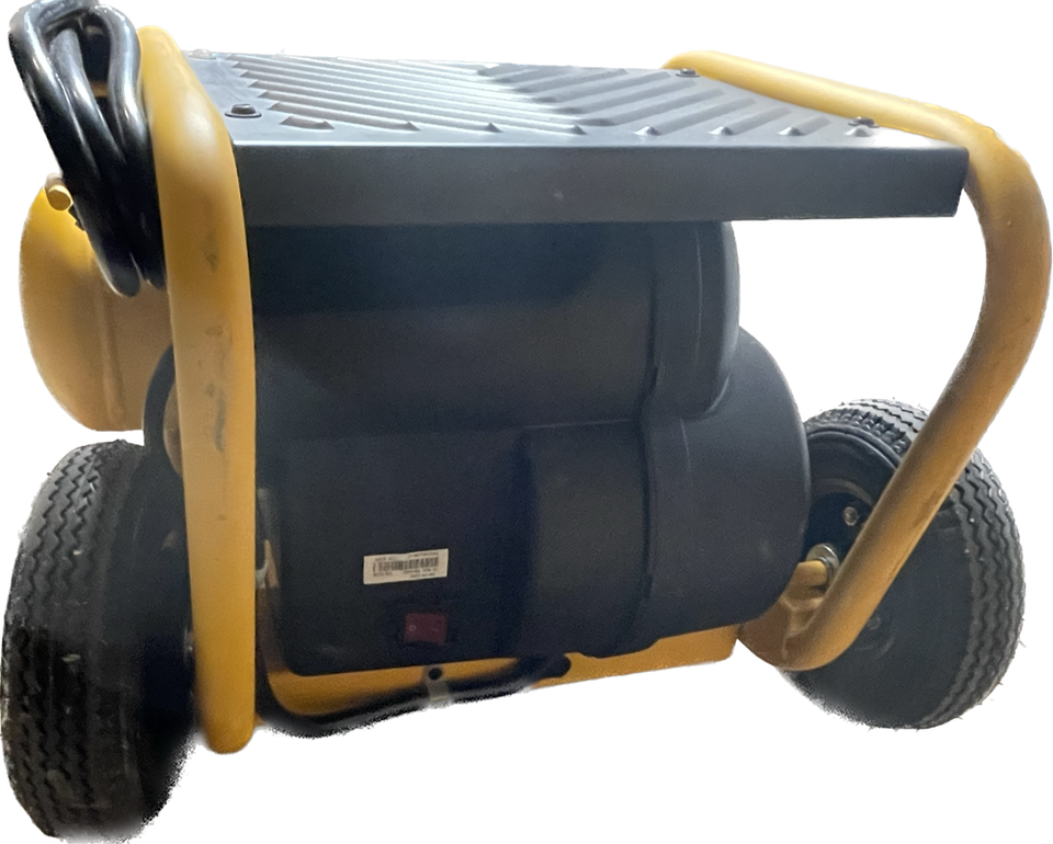 DeWALT D55146 4.5 Gallon 200 PSI Portable Air Tool Compressor ...