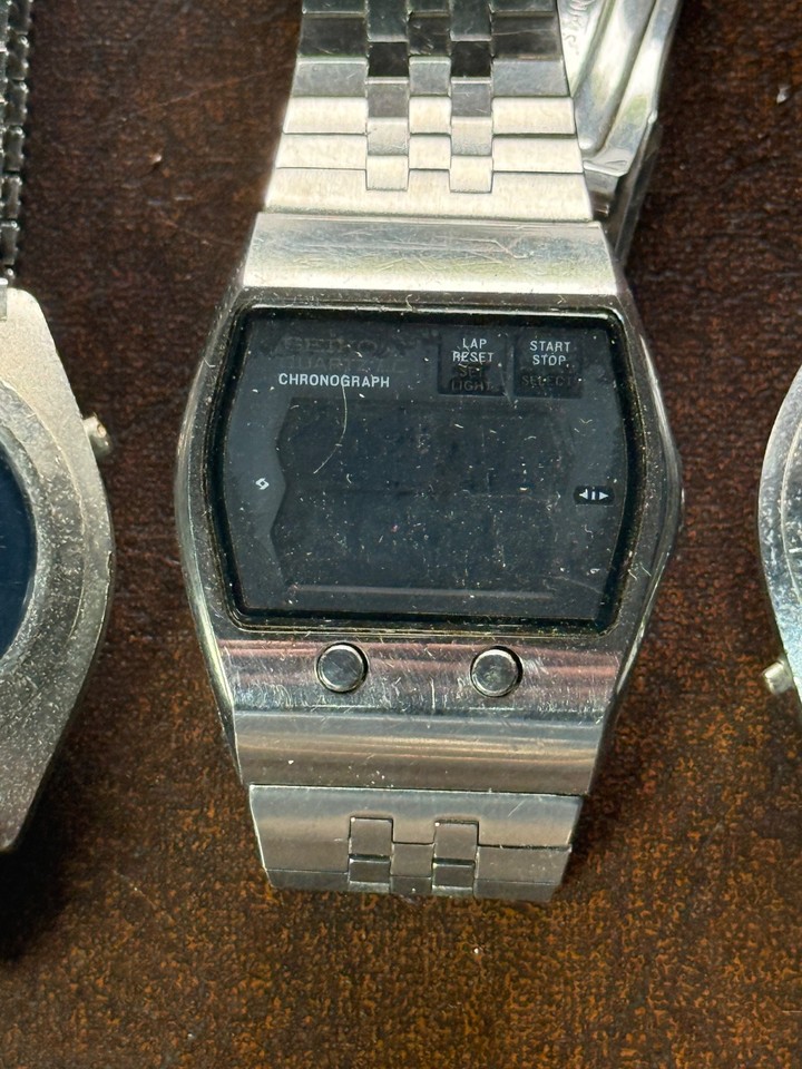 Vintage Lot of Early LCD Watches Untested Inc Seiko Nat SemiConductor ...