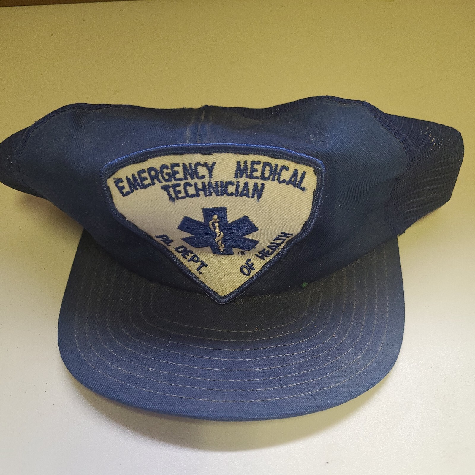 Nice Vintage Emergency Medical Technician Pa Dept Of Health. Mesh ...