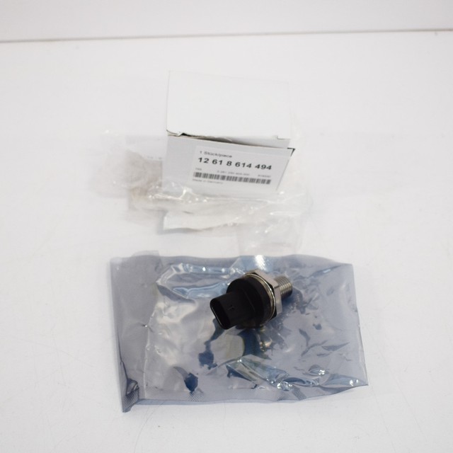 BMW 2 F23 Oil Pressure Sensor 12618614494 8614494 2015 OEM for sale ...