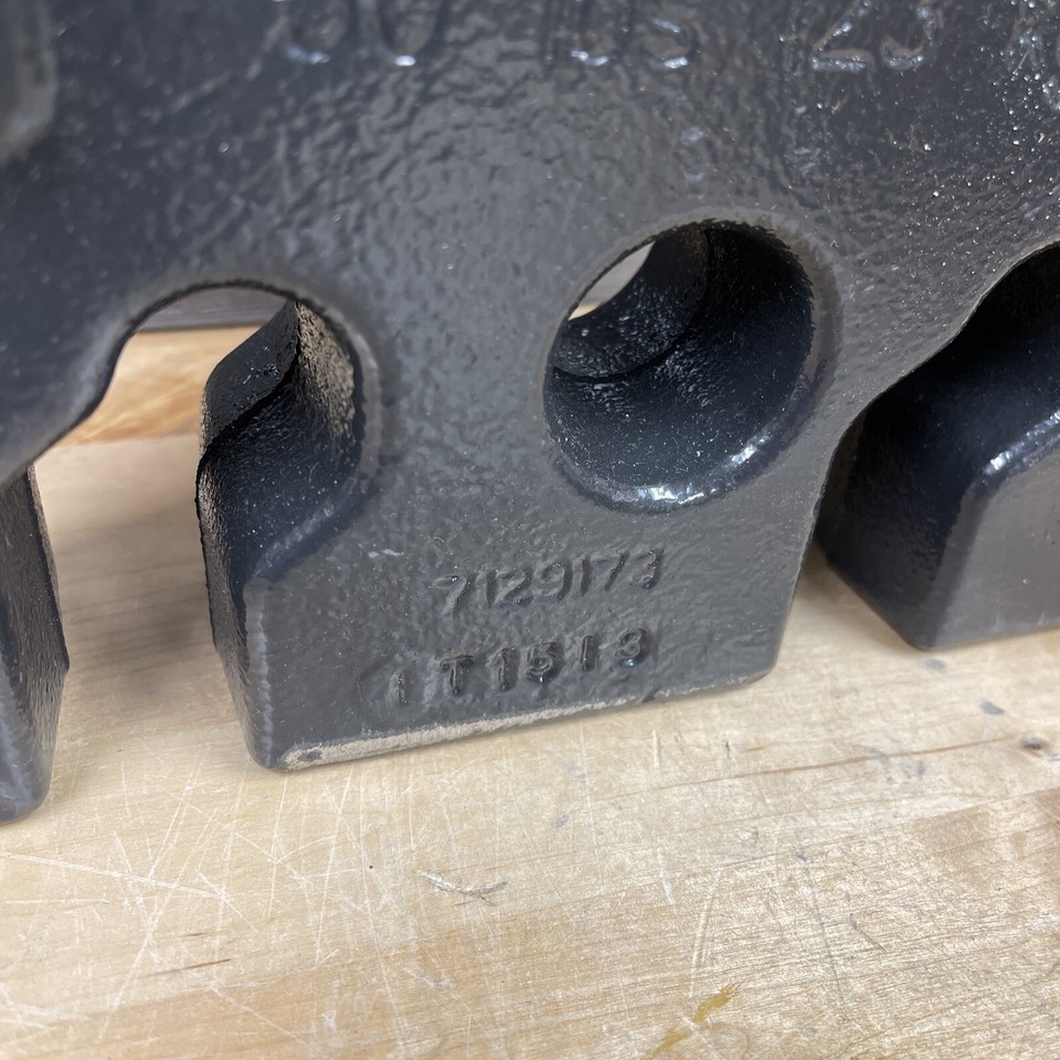 GENUINE OEM BOBCAT COUNTERWEIGHT, 7129173 NEW | eBay