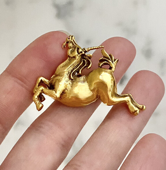 Vintage MMA Metropolitan Museum of Art Gold Tone Unicorn Brooch Pin | eBay