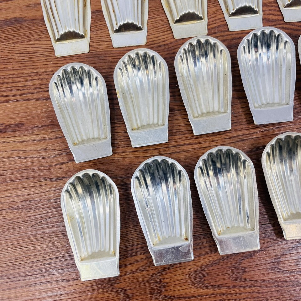 20 X Tin Metal Madeleine Chocolate Candy Butter Soap Mold Vintage ...