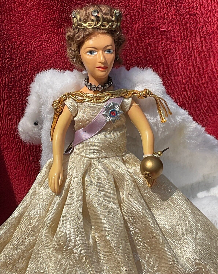 Vintage Peggy Nisbet Queen Elizabeth II in State Robes Doll Made in ...