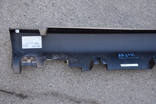 19 MERCEDES GLE V167 Rocker Panel Molding Trim Genuine Factory OEM RH ...