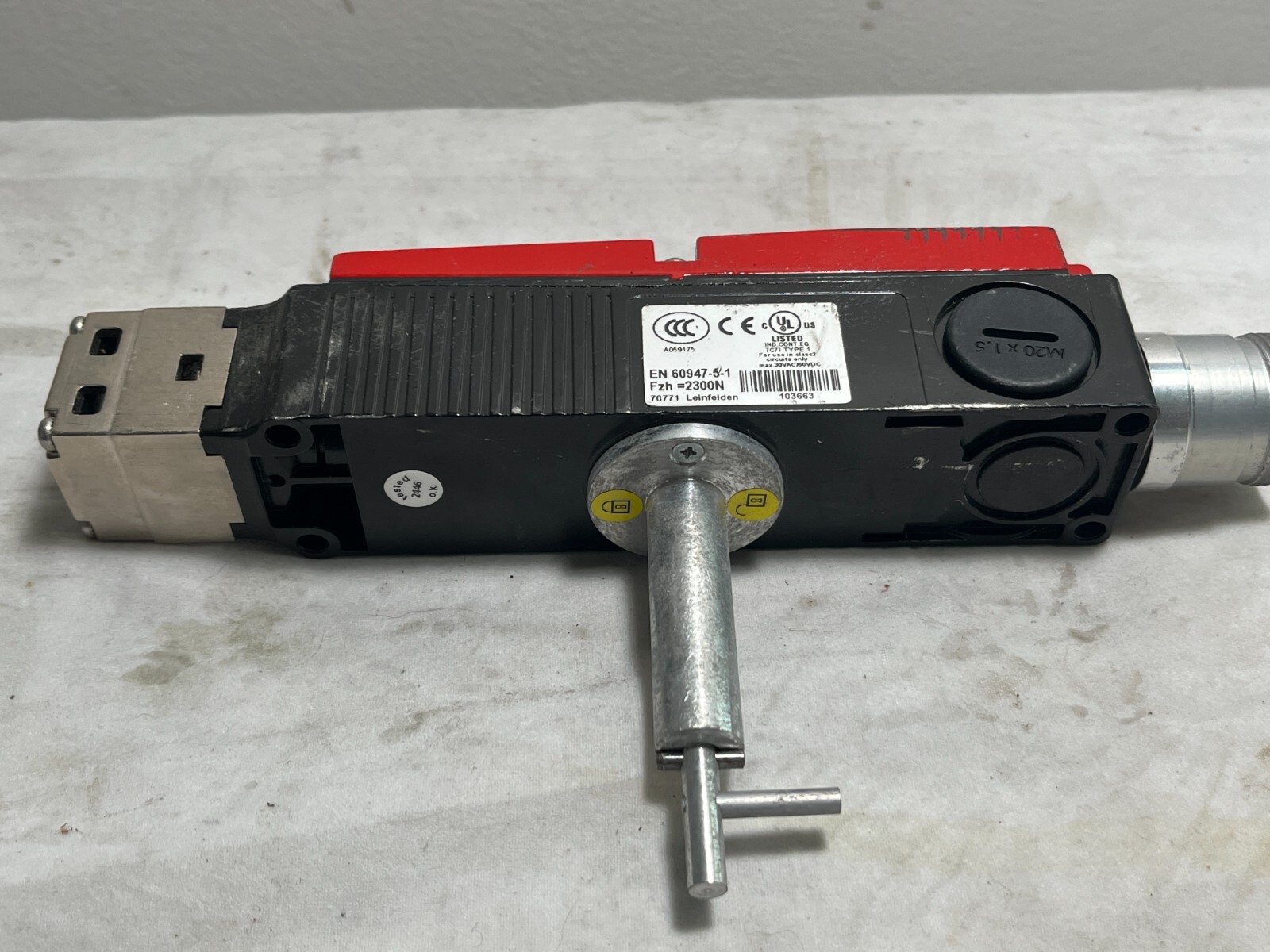 Euchner | STA - STA3A-4131A024-10C-DCXC Safety Switch 114486 EN 60947-5 ...