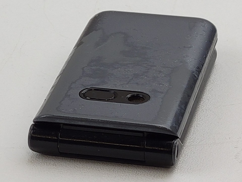 LG Classic Flip (L125DL) 8GB - Gray (TracFone) Flip Phone - Clean IMEI ...