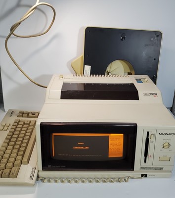 Typewriters & Word Processors - Keyboard Word Processor